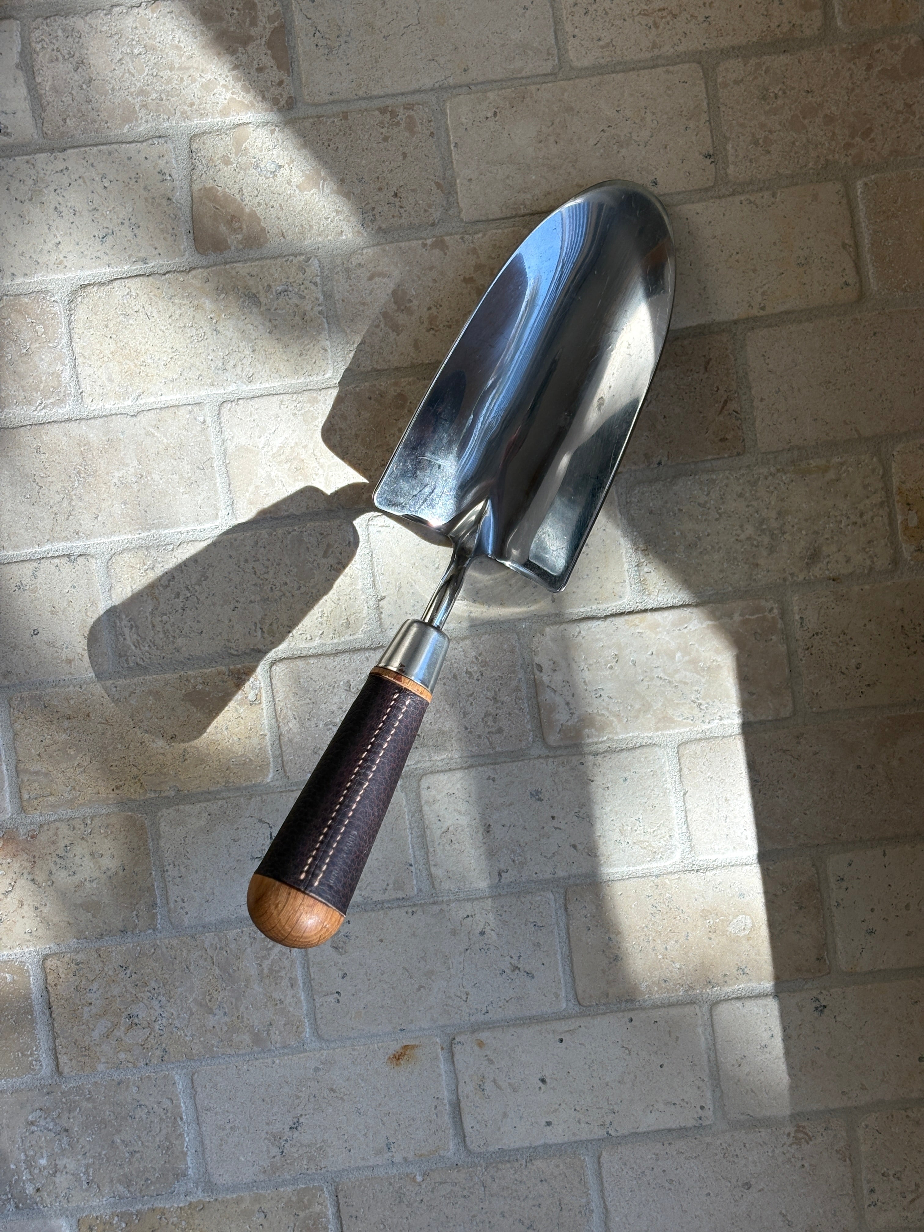 Hermès Paris Garden Leather Trowel Tool – Made in France – Collectors Gene
